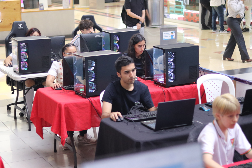 Roblox Studios en Gamers Week: Innovación y Creatividad – Frecuencia ...